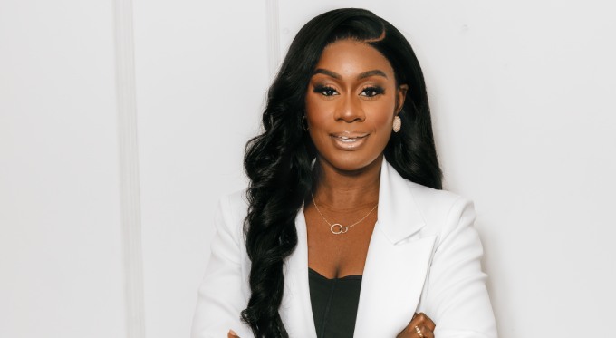 Lorraine Wright Speaker Agent | Contact Keynote Speaker